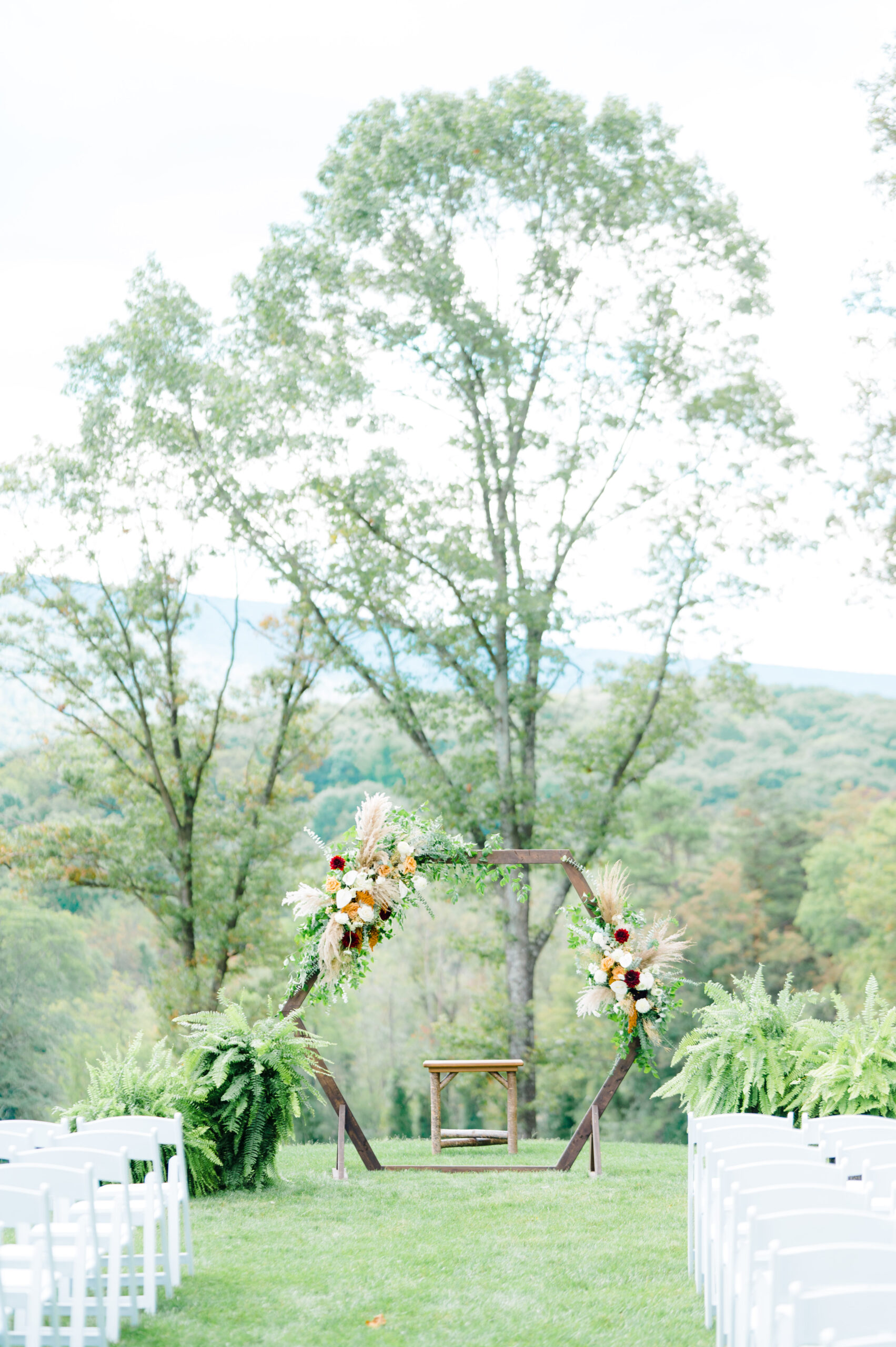 Perry County Lodge Wedding| Mahlon & Rosie - marybphotos.com
